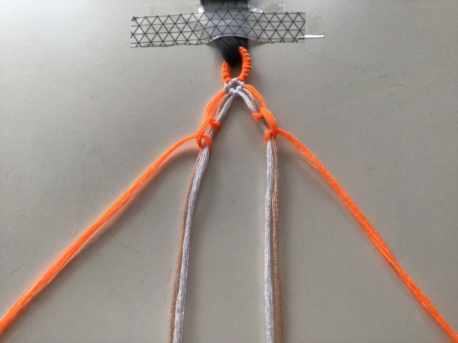 Daisy Chain Bracelet tutorial | BraceletBook