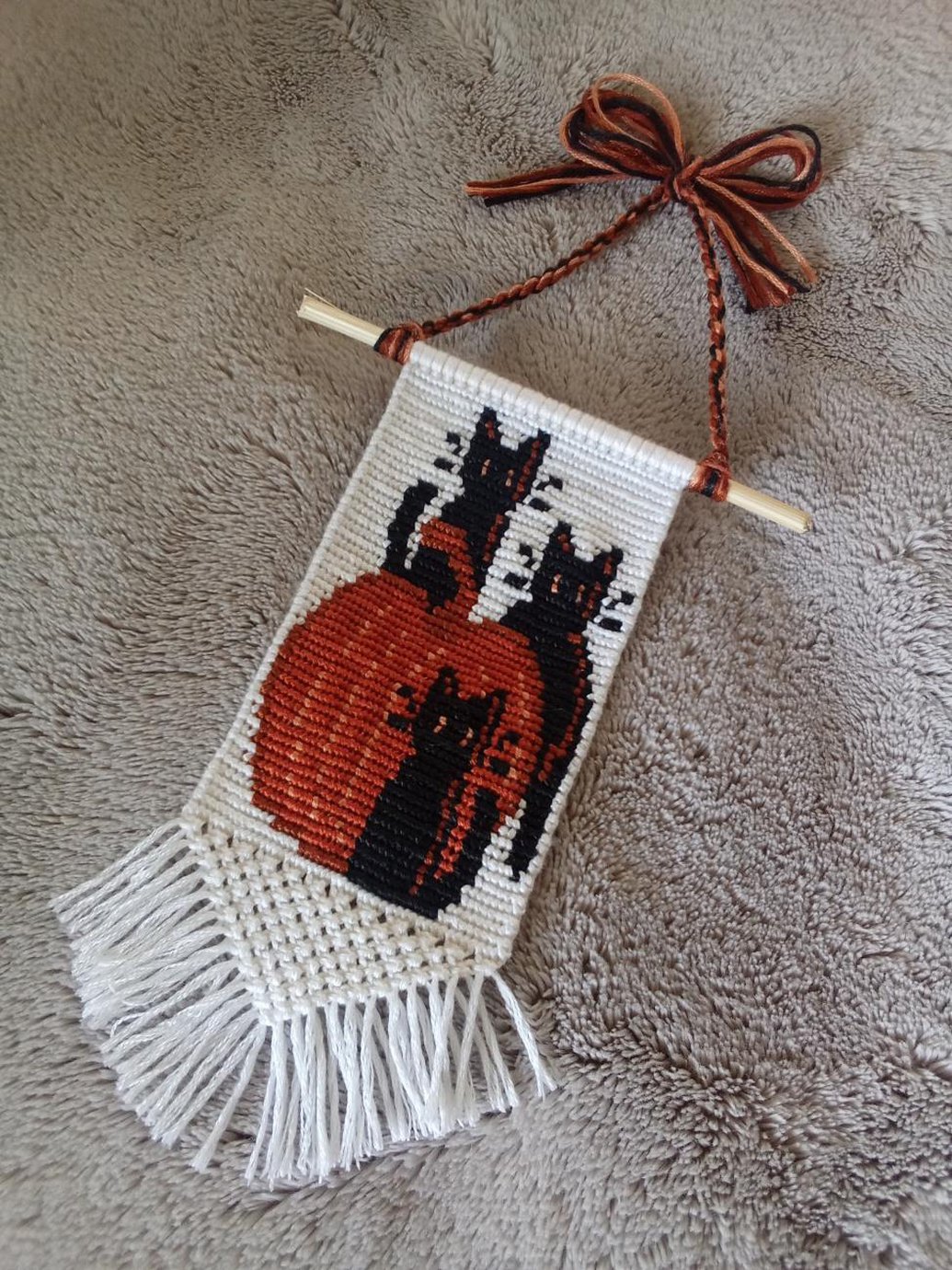 Macrame endings for alpha wallhangings & keychains tutorial | BraceletBook