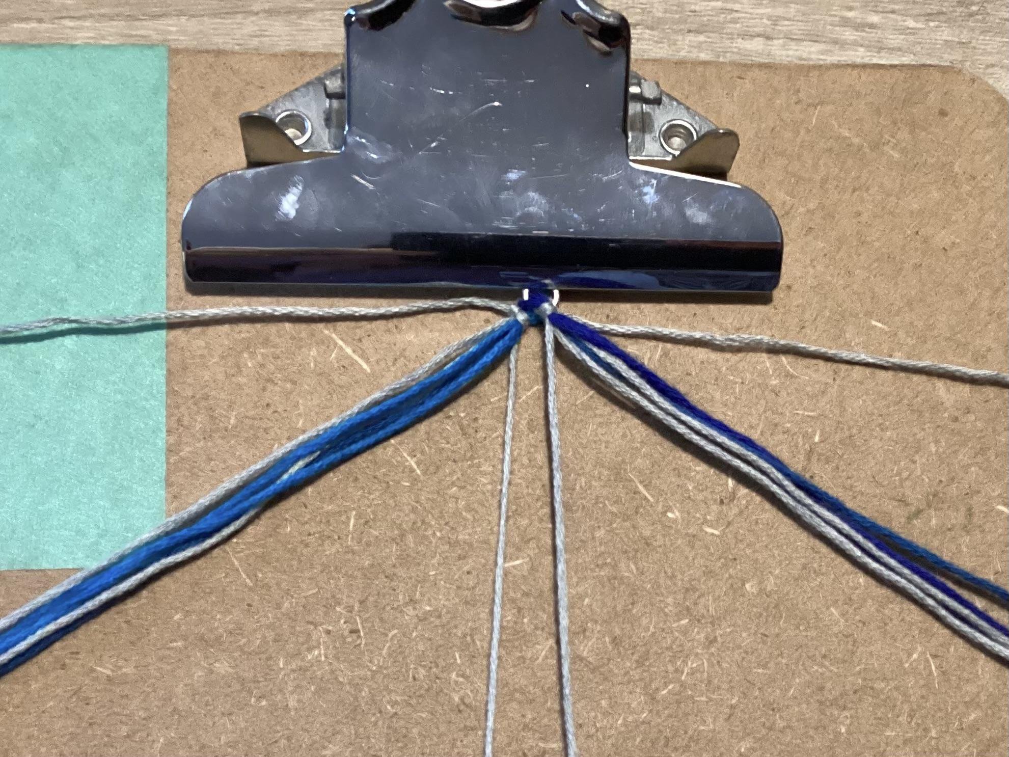 Shaped Border Technique tutorial | BraceletBook