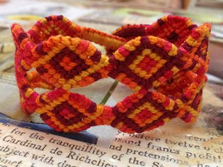 Double diamond shaped bracelet tutorial | BraceletBook