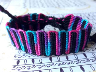 Double wave variegated alpha bracelet tutorial | BraceletBook