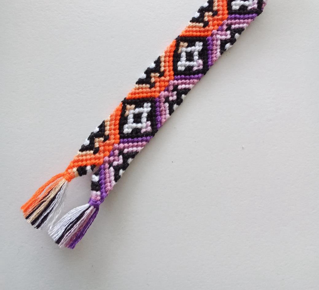 How to make W-shaped endings for normal patterns tutorial | BraceletBook